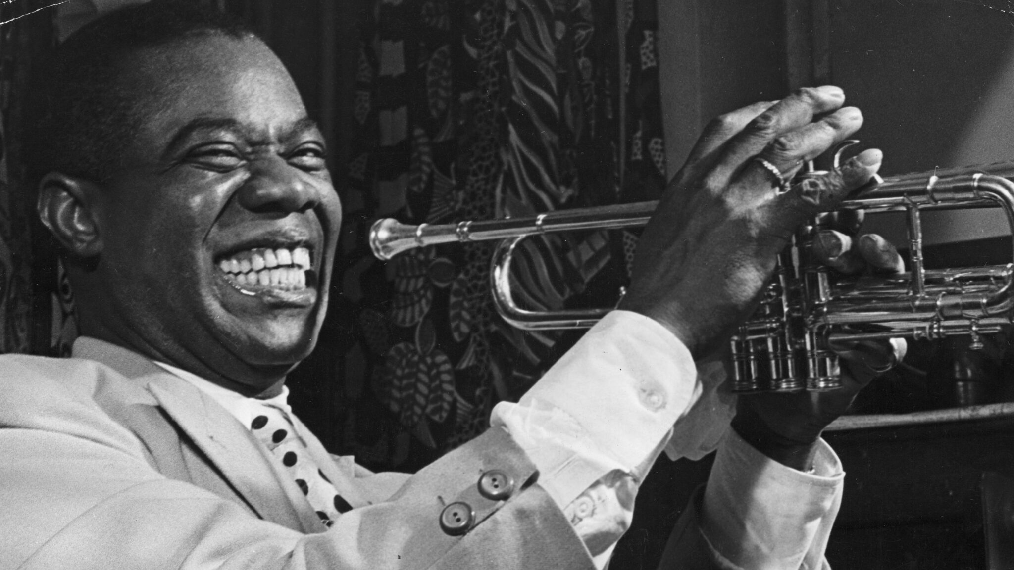 10 Fascinating Facts About Louis Armstrong You Didn't Know - Facts Vibes