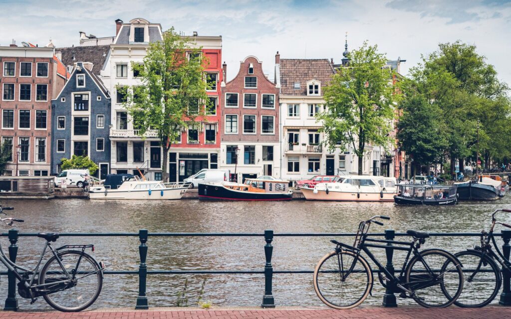 Discovering Fascinating Facts About Amsterdam, Netherlands - Facts Vibes